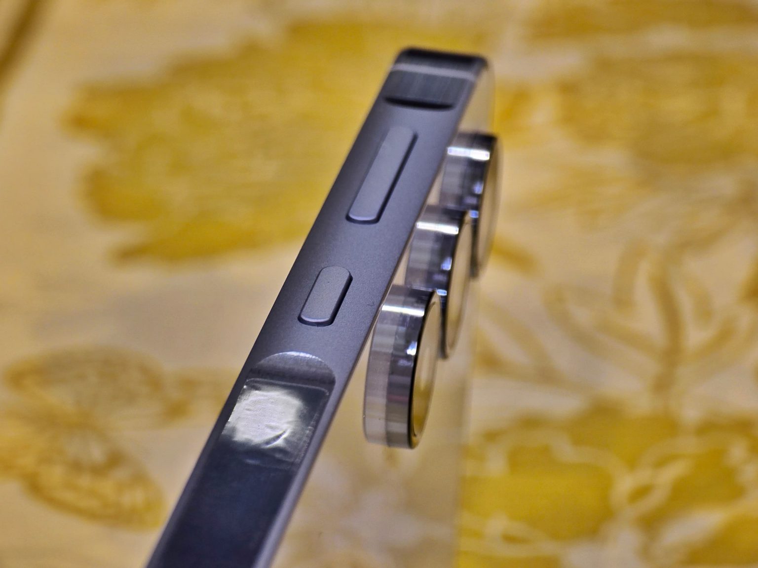 Samsung Galaxy A55 5G 詳細評測：質感、性能與安全性的升級足以讓它成為優秀的中階機？ - VTECH