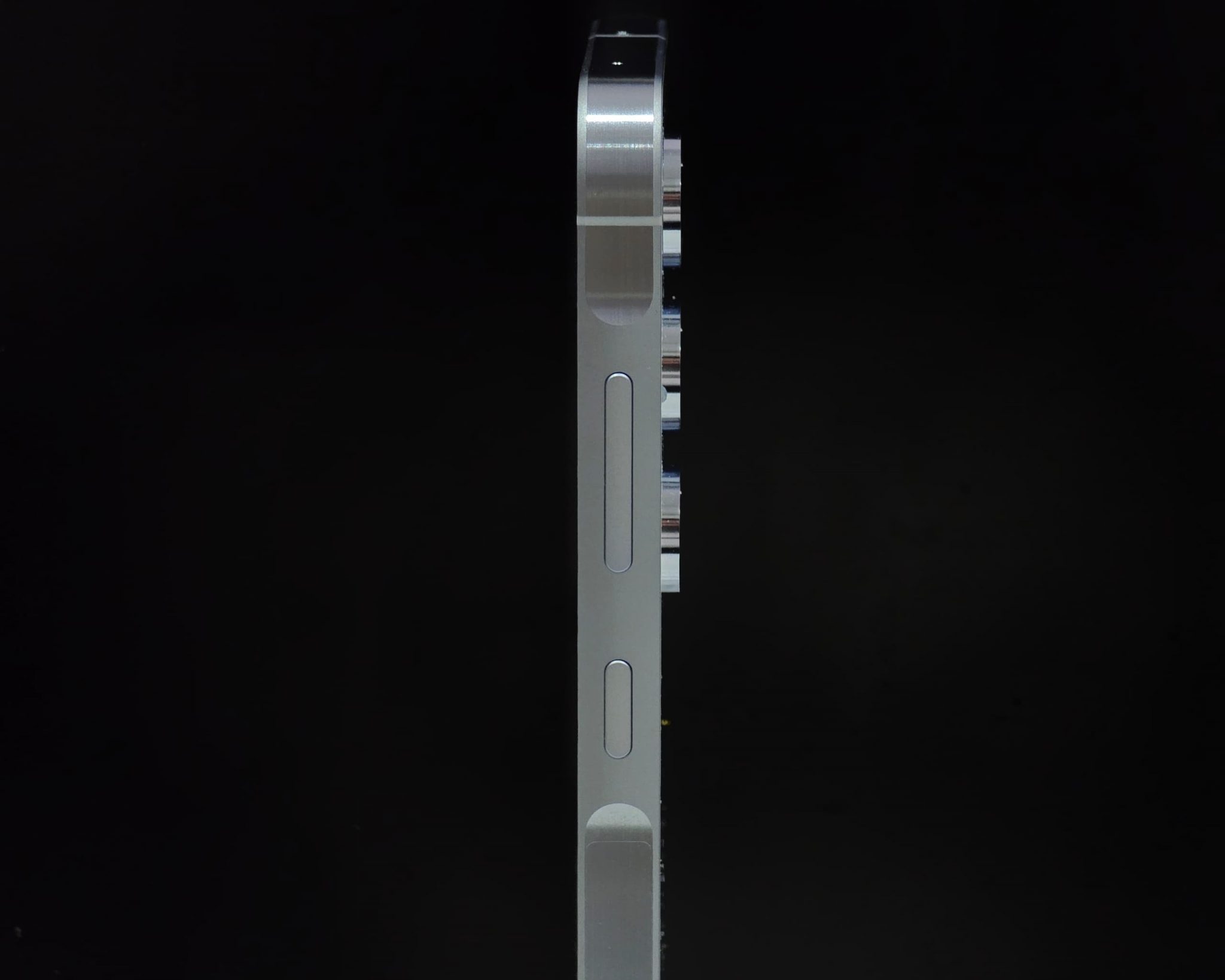 Samsung Galaxy A55 5G 詳細評測：質感、性能與安全性的升級足以讓它成為優秀的中階機？ - VTECH